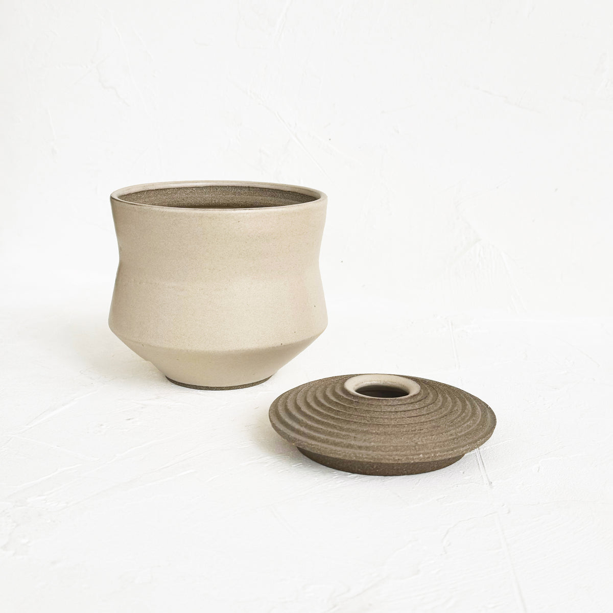 Lidded Vessel in Egg Shell – Wilderhouse