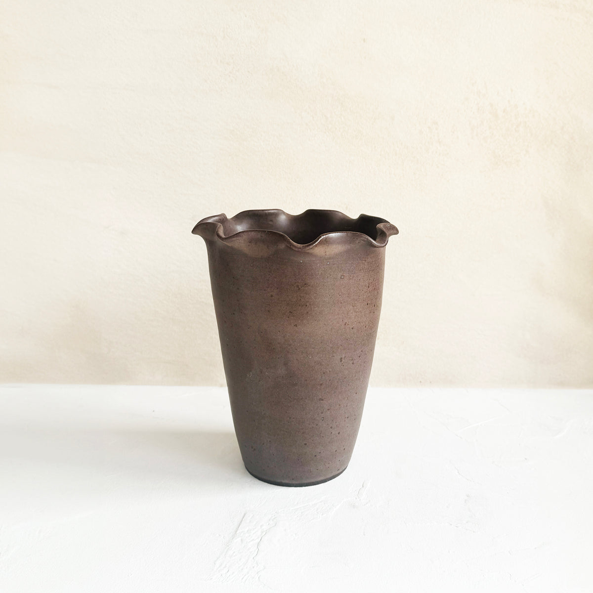 Wilderhouse Ruffle Vase in Peat