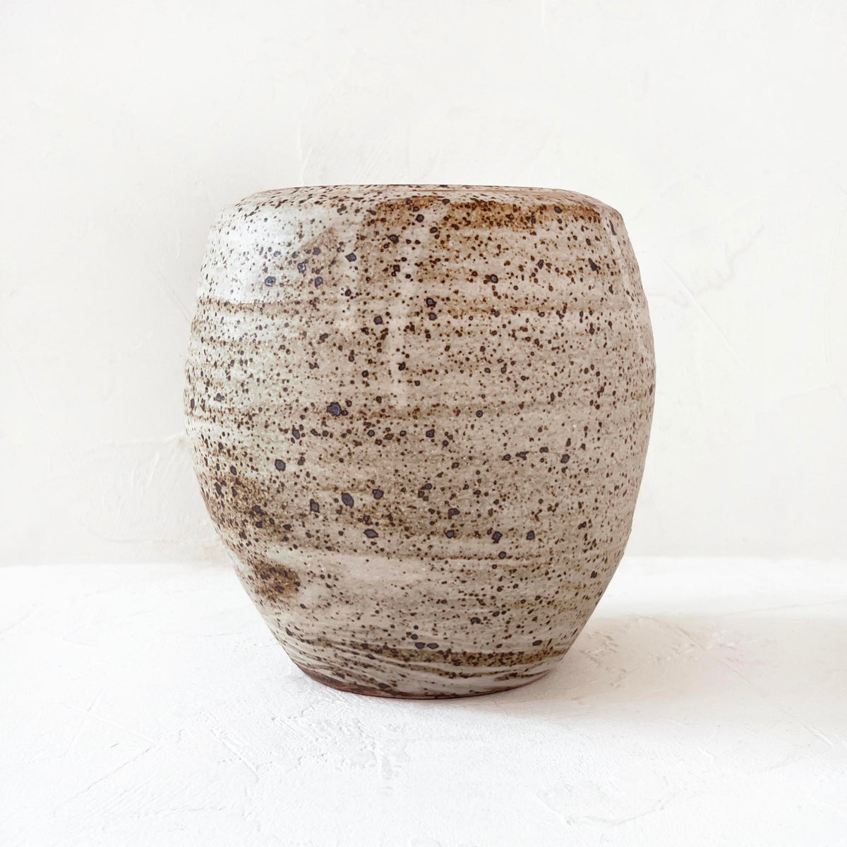 Mitsuko Vase in Cream and Brown – Wilderhouse