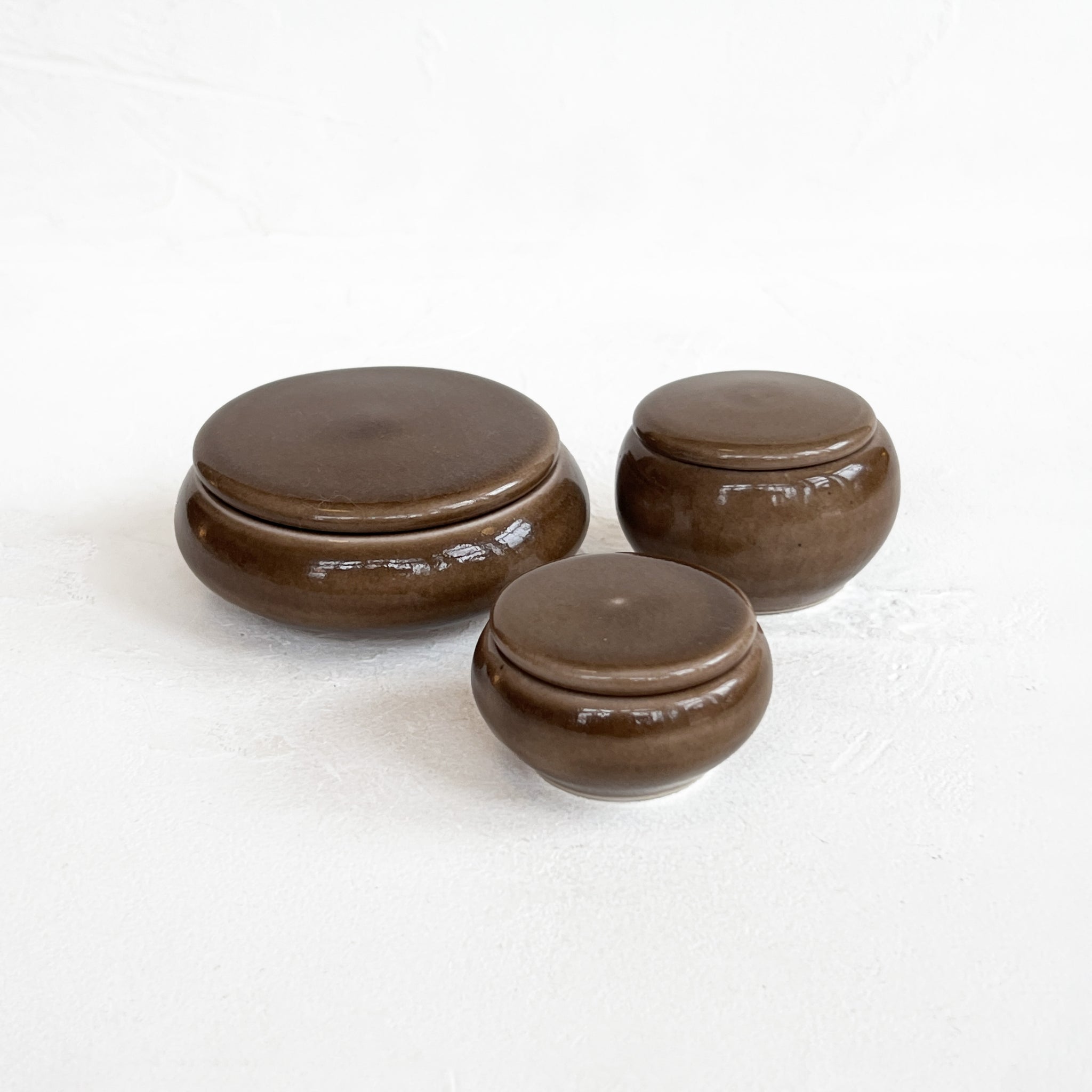 Porcelain Lidded Container in Smokey Quartz – Wilderhouse